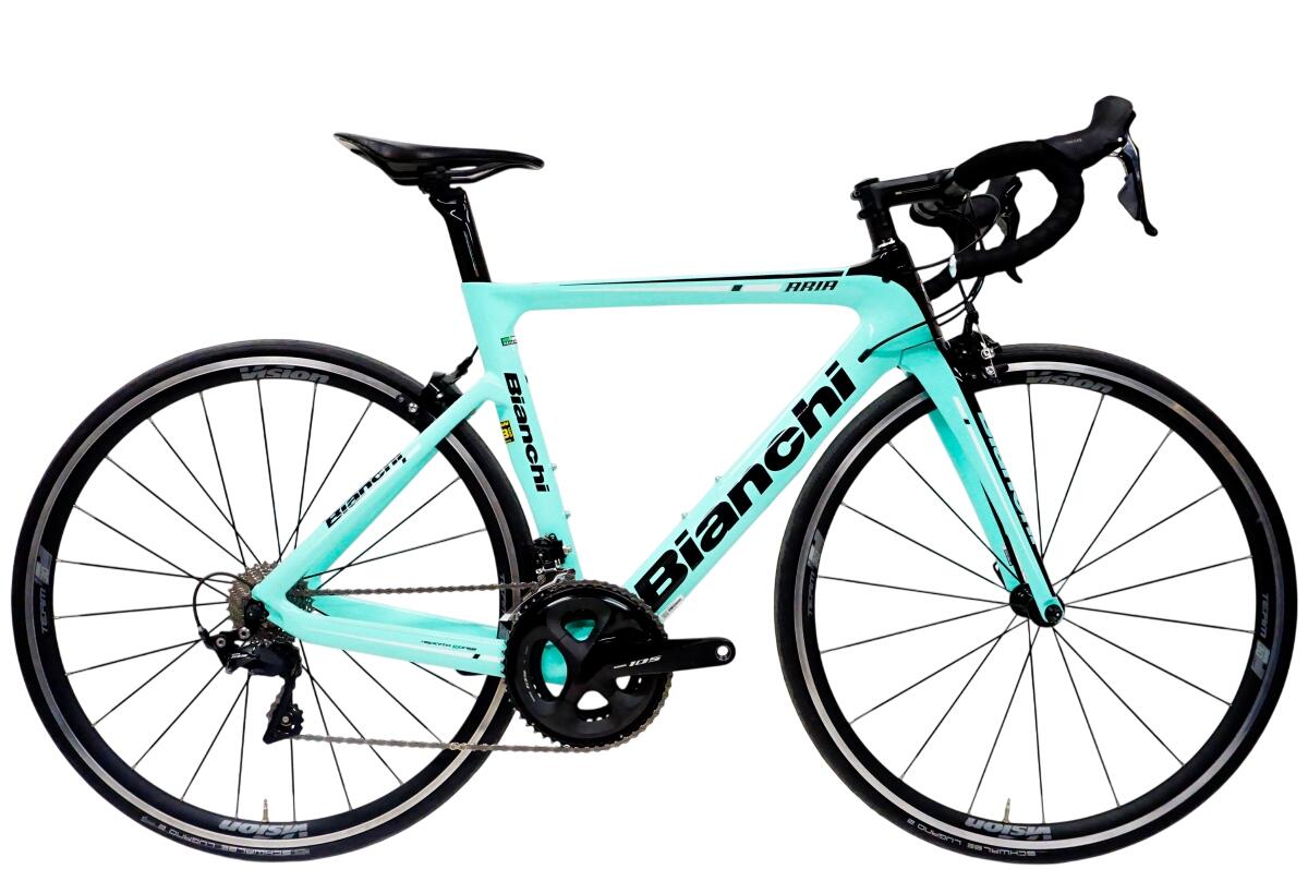 ■商品情報 メーカーサイズ：53 シートチューブ(C-T):500mm トップチューブ(C-C):535mm(ホリゾンタル換算) 適応身長:168-178cm(目安) 重量：約8.6kg フレーム材質：カーボン フロントフォーク：カーボン ...