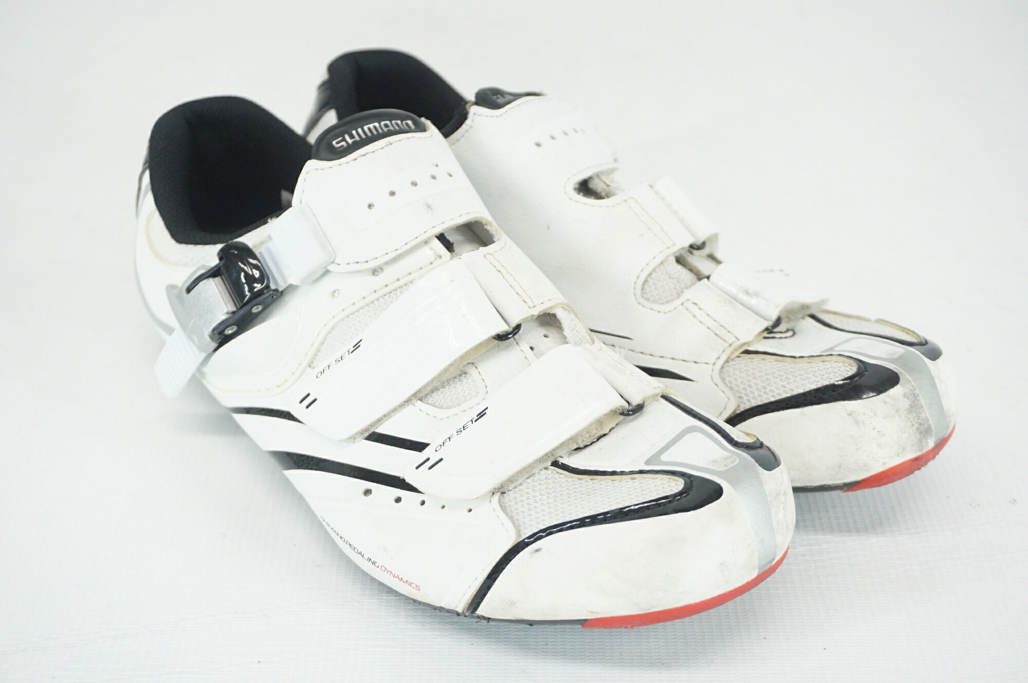 ■商品情報・サイズ：26.5cm(掲載画像をご確認ください。表記サイズはメーカーやモデルにより大きさが異なります。実際の着用感による返品交換は出来ません。)・カラー：ホワイト(撮影方法やお客様の閲覧環境により、実際の商品とは違った色の見え方...