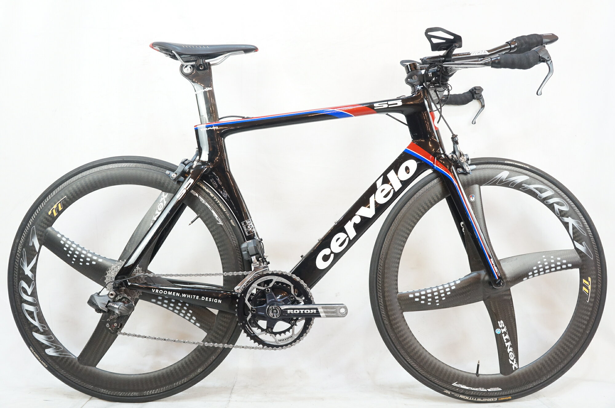 ■商品情報メーカーサイズ:56シートチューブ(C-T): 530mmトップチューブ(C-C):564mm(ホリゾンタル換算)適応身長:178-183cm(目安)重量:約8kg フレーム材質:カーボンフロントフォーク:カーボンメインコンポ:S...