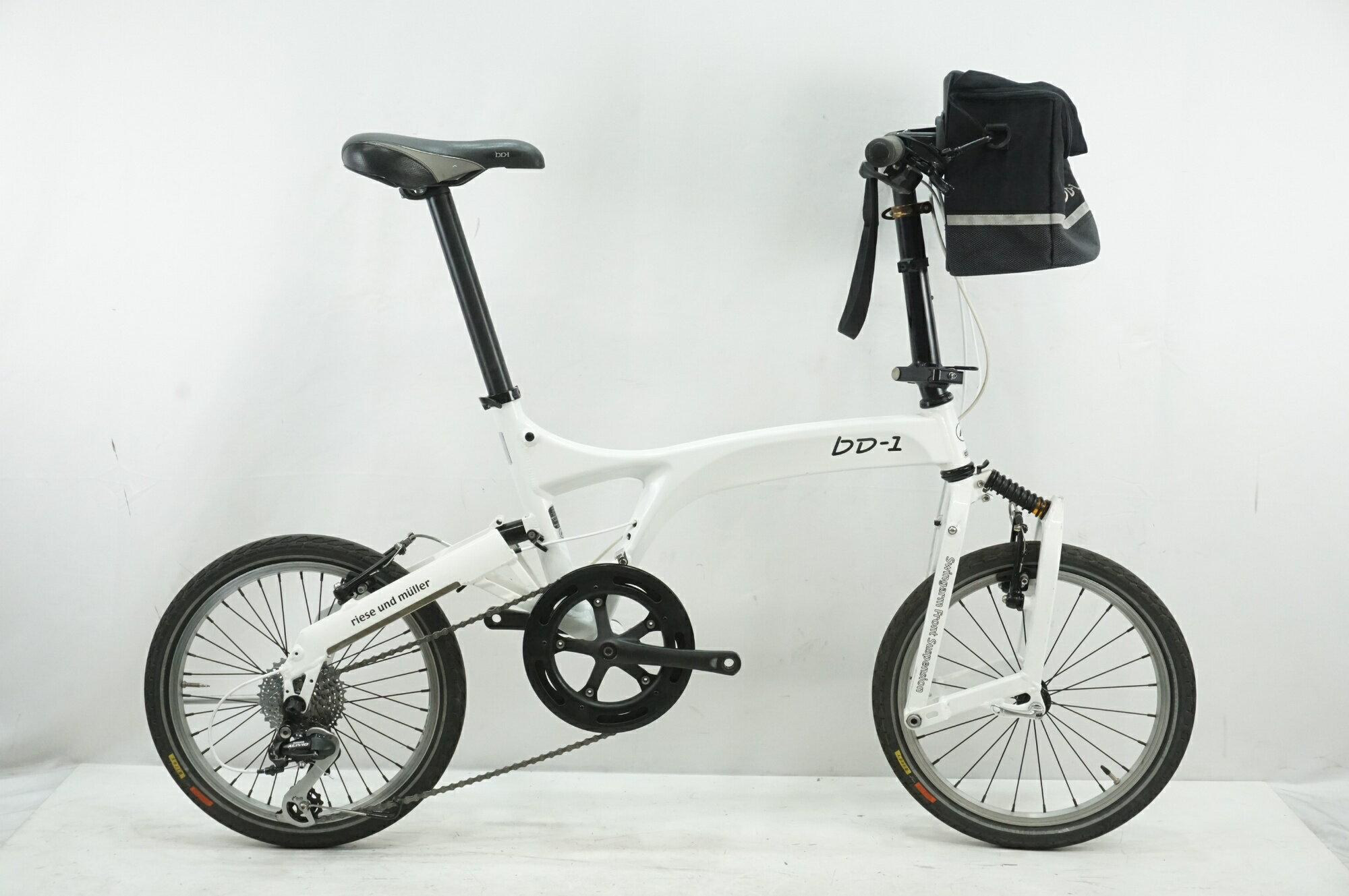 ■商品情報 メーカーサイズ：18インチ 適応身長：145-195cm(目安) 重量：約11.4kg フレーム材質：アルミ フロントフォーク：サスペンション シフター：SHIMANO リアディレイラー：SHIMANO ブレーキ：TEKTRO ...