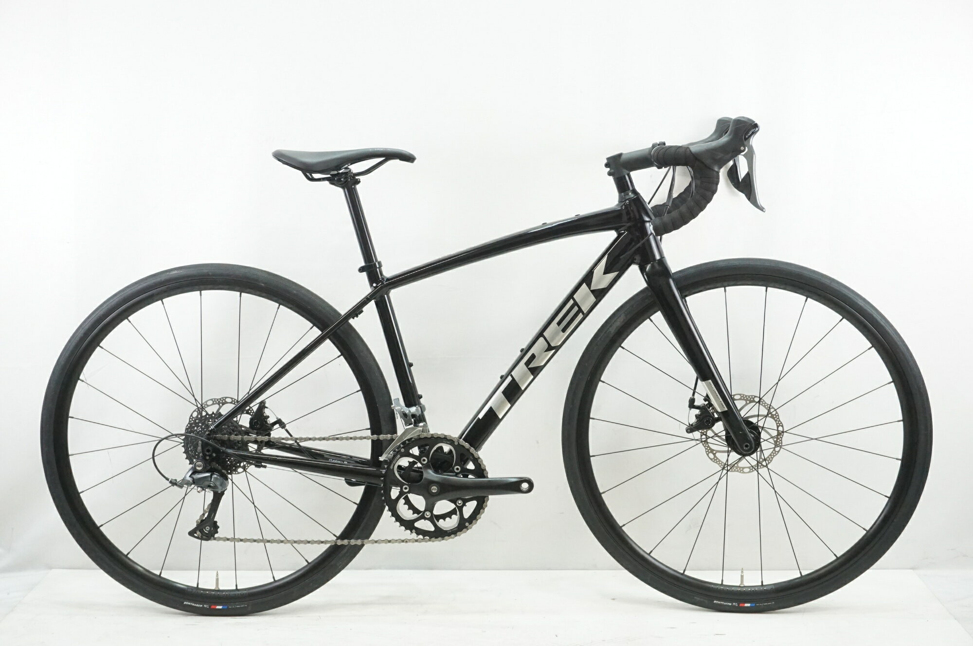 ■商品情報 メーカーサイズ：49 シートチューブ(C-T)：440mm(実測値) トップチューブ(C-C)：516mm(ホリゾンタル換算) 適応身長：155-165cm(目安) 重量：約9.95kg フレーム材質：アルミ フロントフォーク：...