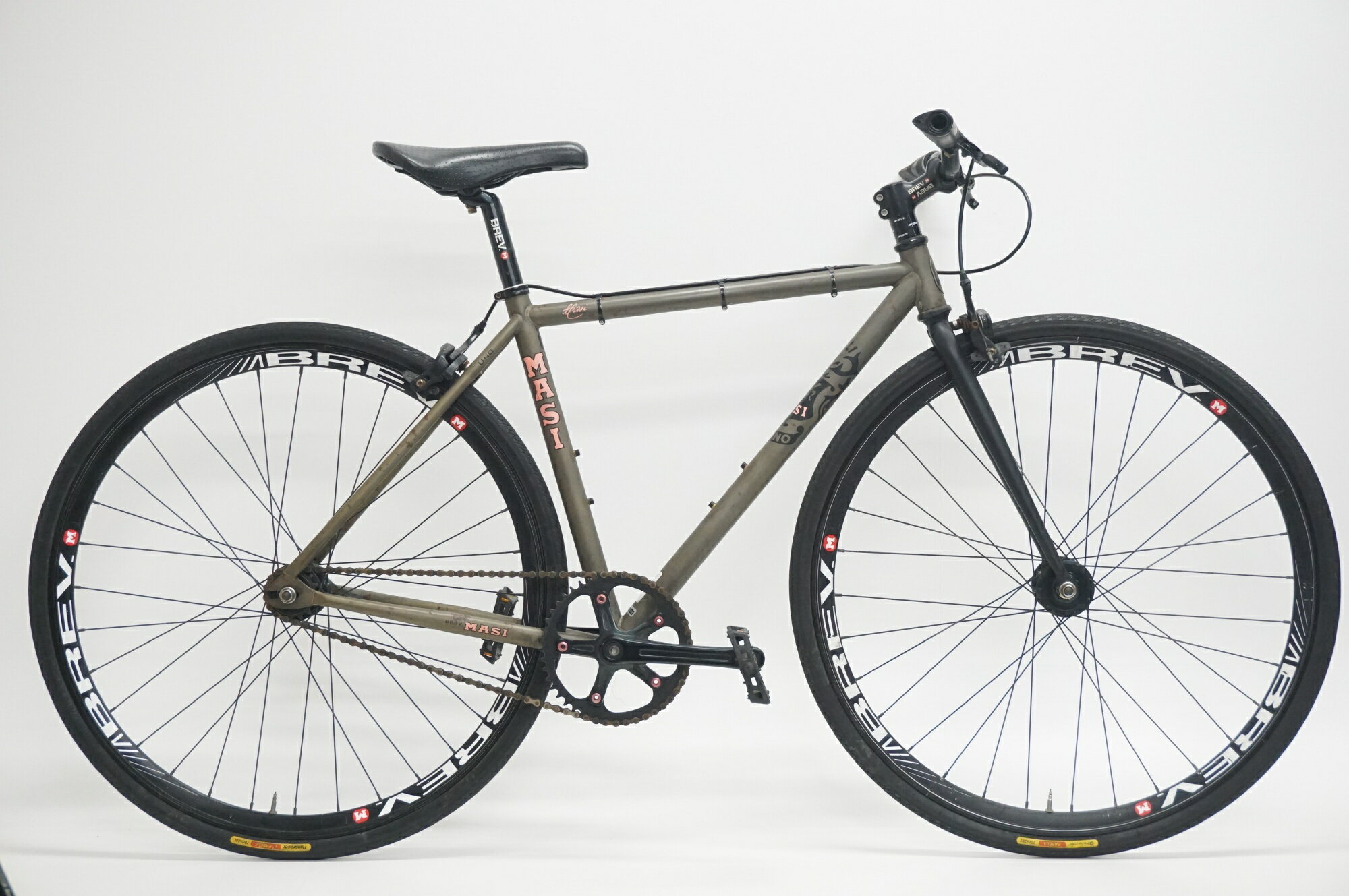 ■商品情報サイズ：47トップチューブ(C-C)：約520mm（実測値換算）シートチューブ(C-T)：約47mm（実測値）適応身長：160-170cm(目安)重量：約9.7kgフレーム：クロモリフォーク：クロモリレバー：TEKROFディレイラ...