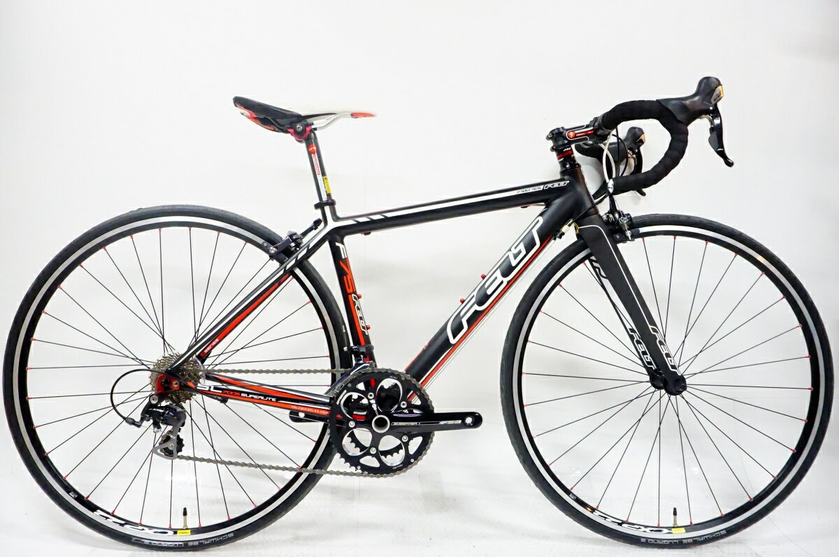 ■商品情報 メーカーサイズ：48 シートチューブ(C-T):440mm トップチューブ(C-C):510mm(ホリゾンタル換算) 適応身長:155-165cm(目安) 重量：約8.7kg フレーム材質：アルミ フロントフォーク：カーボン レ...