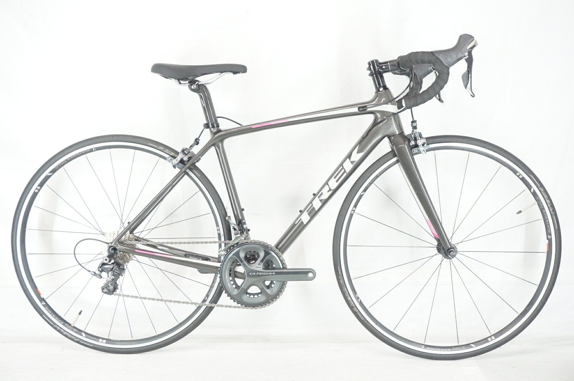 ■商品情報メーカーサイズ:50シートチューブ(C-T): 476mmトップチューブ(C-C):521mm(ホリゾンタル換算)適応身長:157-164cm(目安)重量:約7.5kgフレーム材質:カーボンメインコンポ:SHIMANO ULTEG...