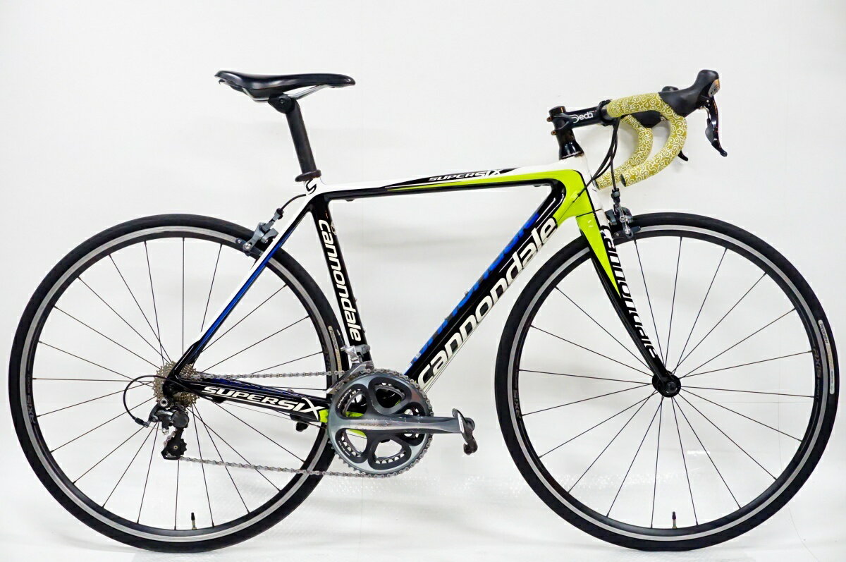 ■商品情報 メーカーサイズ：50 シートチューブ(C-T):520mm トップチューブ(C-C):525mm(ホリゾンタル換算) 適応身長:165-175cm(目安) 重量：約8.7kg フレーム材質：カーボン フロントフォーク：カーボン ...