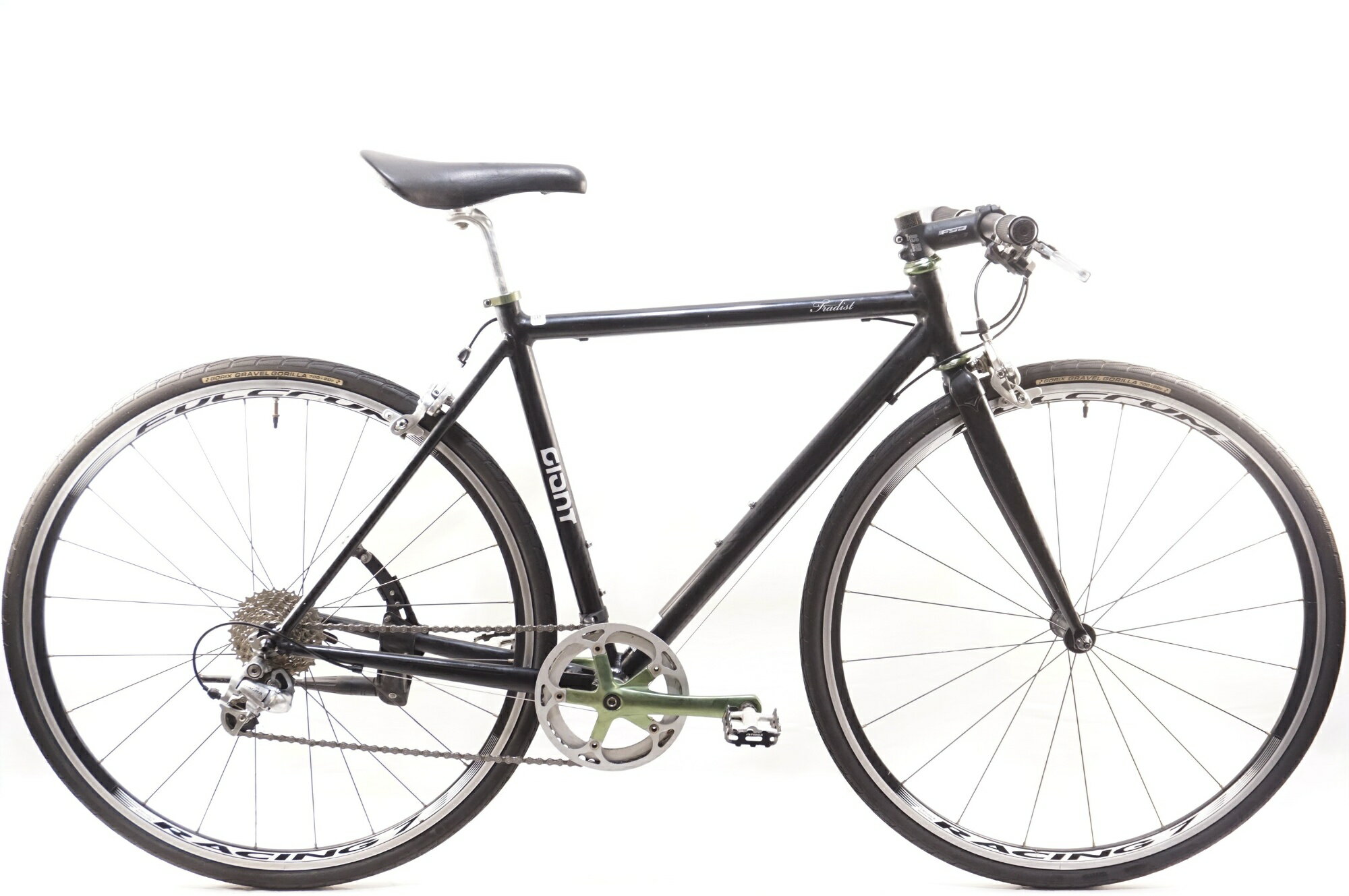 ■商品情報 メーカーサイズ:S シートチューブ(C-T): 約510mm トップチューブ(C-C):約520mm(ホリゾンタル換算) 適応身長:160-175cm(目安) 重量:約9.65kg フレーム材質:アルミ フロントフォーク:アルミ...