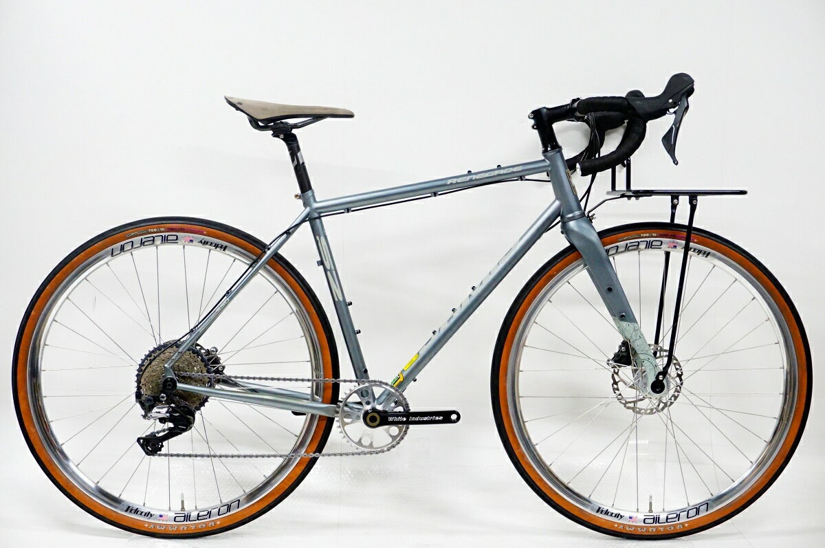 ■商品情報 メーカーサイズ：54 シートチューブ(C-T):510mm トップチューブ(C-C):567mm(ホリゾンタル換算) 適応身長:170-180cm(目安) 重量：約10.9kg フレーム材質：クロモリ フロントフォーク：カーボン...
