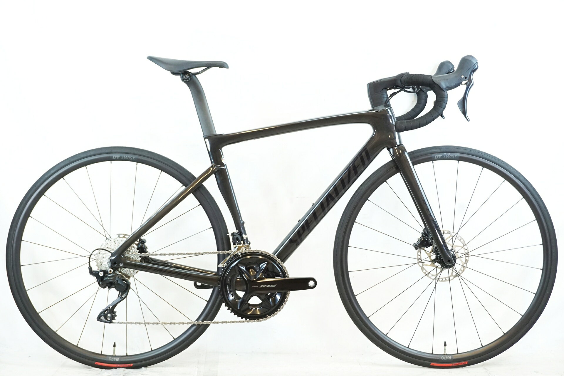 ■商品情報 メーカーサイズ:52 シートチューブ(C-T): 458mm トップチューブ(C-C):531mm(ホリゾンタル換算) 適応身長:163-170cm(目安) 重量:約8.35kg フレーム材質:カーボン フロントフォーク:カーボ...