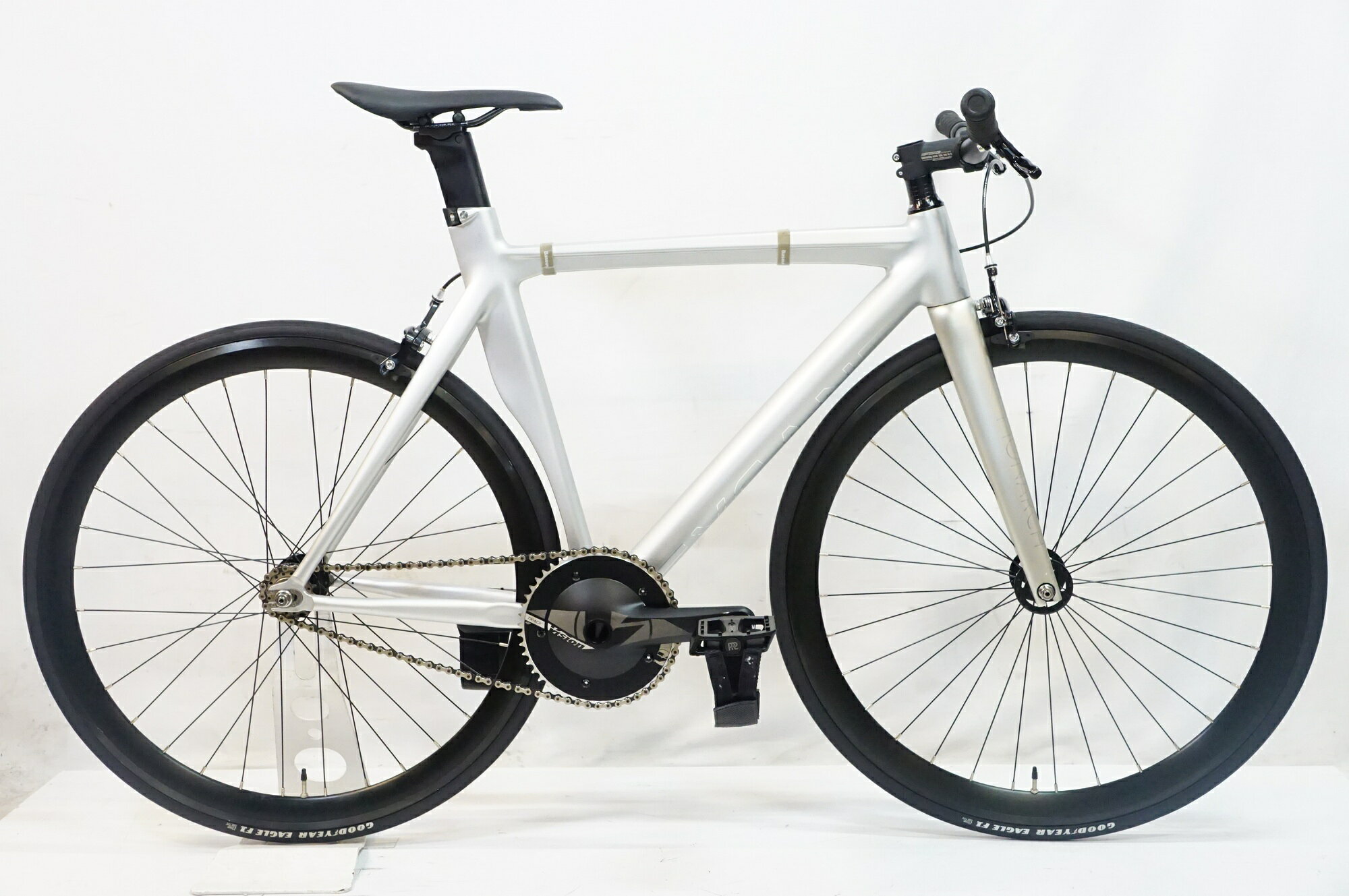 ■商品情報 サイズ: M シートチューブ(C-T): 540mm トップチューブ(C-C): 545mm(水平換算) 適応身長: 170-178cm(目安) 重量: 約9.1kg フレーム: アルミ フォーク: カーボン ブレーキ: PRO...