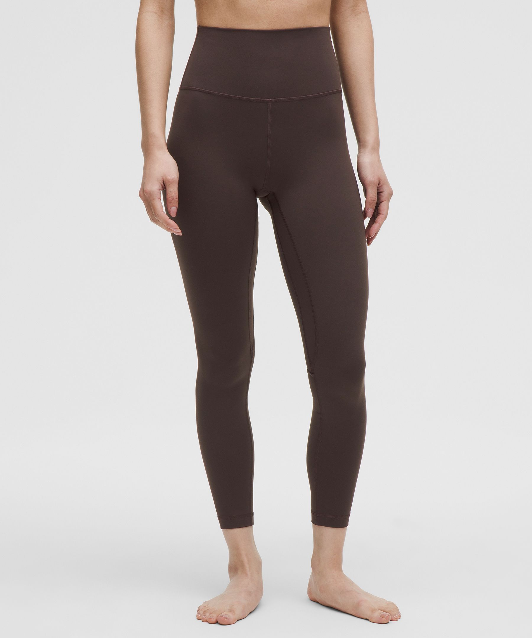 ルルレモン Align™ ハイライズパンツ 24インチ *アジアフィット Why we made this 自分の体以外、何も感じない自由を。Nulu™素材を使用した、軽くてしっとりソフトな肌触りのルルレモン Align™シリーズで、プラク...