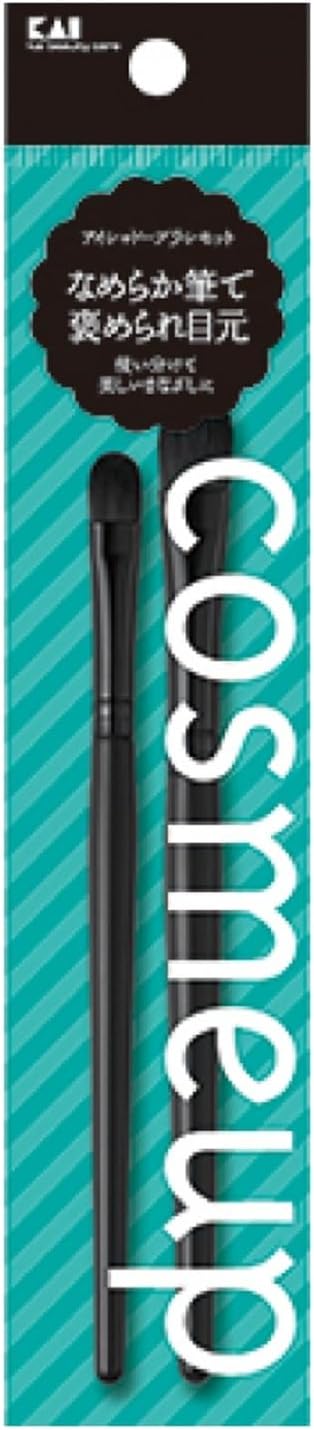 毛の素材：人工繊維 ブランド：KAI 商品の推奨用途：フェイスメイク 色：ブラック 商品の形状：メイクブラシ 個数：1 ハンドル材質：アルミニウム フェルール材質：アルミニウム セット名：アイシャドーブラシセット メーカー：貝印 【商品につ...