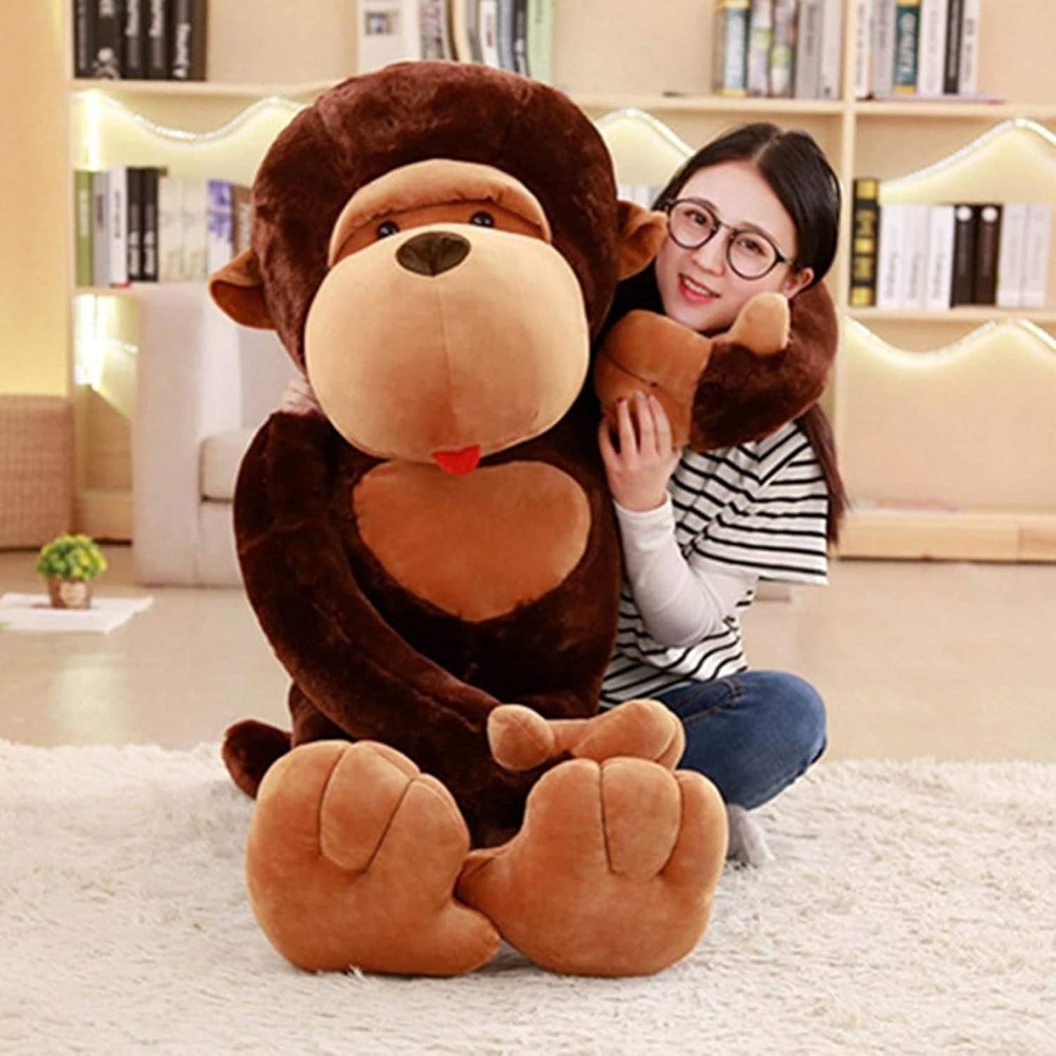 　　　 ◆◇◆売れている秘密◆◇◆ カラー：ブラウン　サイズ：65cm・85cm・110cm・130cm　(*頭から足までの長さ) ぽちゃぽちゃと太ったゴリラさん、ゴリラさんを見ると、揺るがない力を感じますでしょうか〜「自信を持って行きまし...