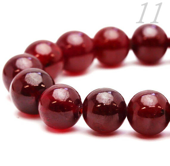 ルビーは7月の誕生石。 ルビーは赤い石の代表格。宝石の女王とも呼ばれています。「情熱・生命・愛情」を象徴します。 または愛の贈り物として身につけられていました。燃え上がるような情熱、湧き立つような生命力、強く深い愛情を現す石です。 ルビー ...