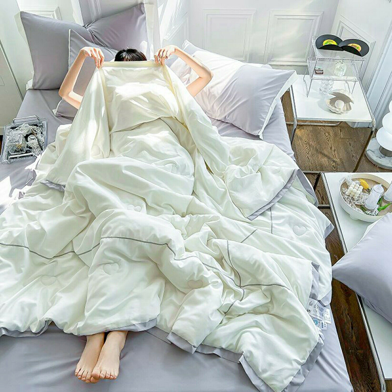 　　　 ◆◇◆売れている秘密◆◇◆ 【内容と仕様】（シングル）：夏布団用150*200cm、フラットシーツ230*250cm、枕カバー48*74cm*2 （セミダブル）：夏布団用200*230cm、フラットシーツ230*250cm、枕カバー...