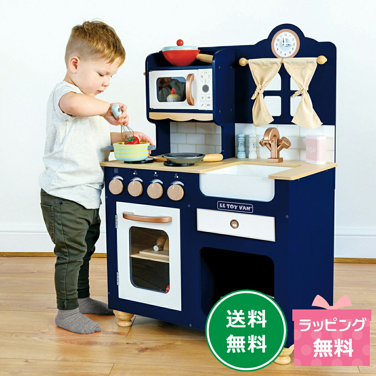 当店は Le Toy Van（ルトイヴァン）の国内総代理店（直営店）です。 【Le Toy Van】デラックスキッチン デラックスなキッチンでごっこあそびもより楽しめます！ たっぷり遊べるデラックスキッチン！ コンロにオーブン、引き出し収納...