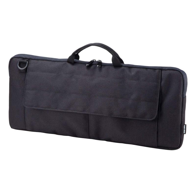 サンワサプライ キーボード用バッグ BAG-KB01BK軽くてかさばらないスリムタイプです。マウスなどのアクセサリも一緒に収納できます。持ち運びに便利なハンドル付きです。ショルダーベルトの取り付けができるdリングを装備しています。(ショルダ...