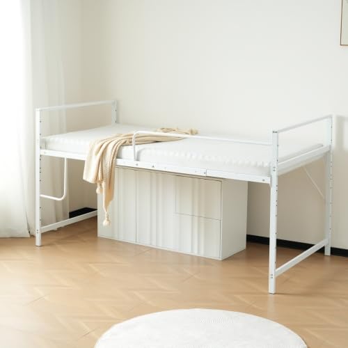 ・【おしゃれで省スペース 】間取りや気分に合わせていろいろな使い方ができます。 クローゼット・収納スペースに、別売りのシングルベッドを下に置けば二段ベッドに 、限られた空間を素敵に演出できるロフトベッドです。・【110cm高さのロータイプ ...