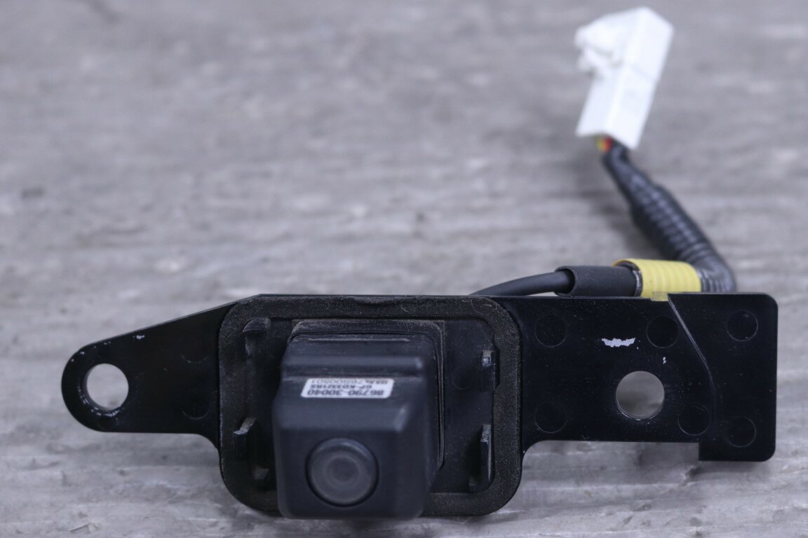 車両情報 車両　トヨタ 車種　18 クラウン アスリート 後期 型式　GRS184 GRS184-AETXH 車台番号　2001年 GRS184-0018985 メーカー 型番 86790-30040 商品状態 こちらの商品は【中古】で、八...