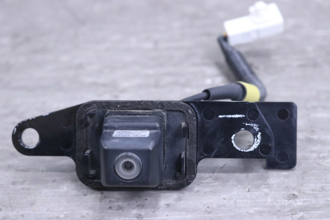 車両情報 車両　トヨタ 車種　18 クラウン 2.5 ロイヤルサルーン プレミアムエディション 後期 型式　GRS180 GRS180-AETQH(Z) 車台番号　2007年 GRS180-0075528 メーカー 型番 86790-300...