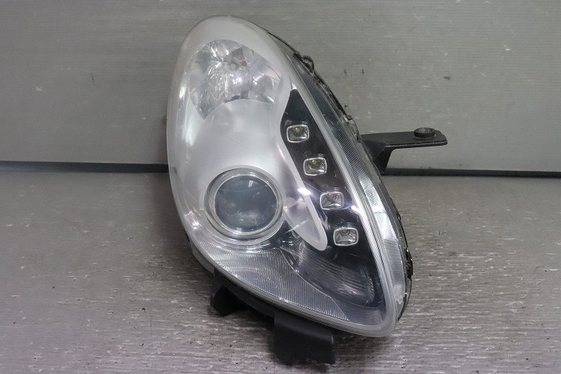 車両情報 車両　アルファロメオ 車種　アルファロメオ ジュリエッタ 型式　940A2 車台番号　2012 ZAR94000007146713 メーカー AL 型番 181S 2841 2842 商品状態 こちらの商品は【中古】 在庫は1点の...
