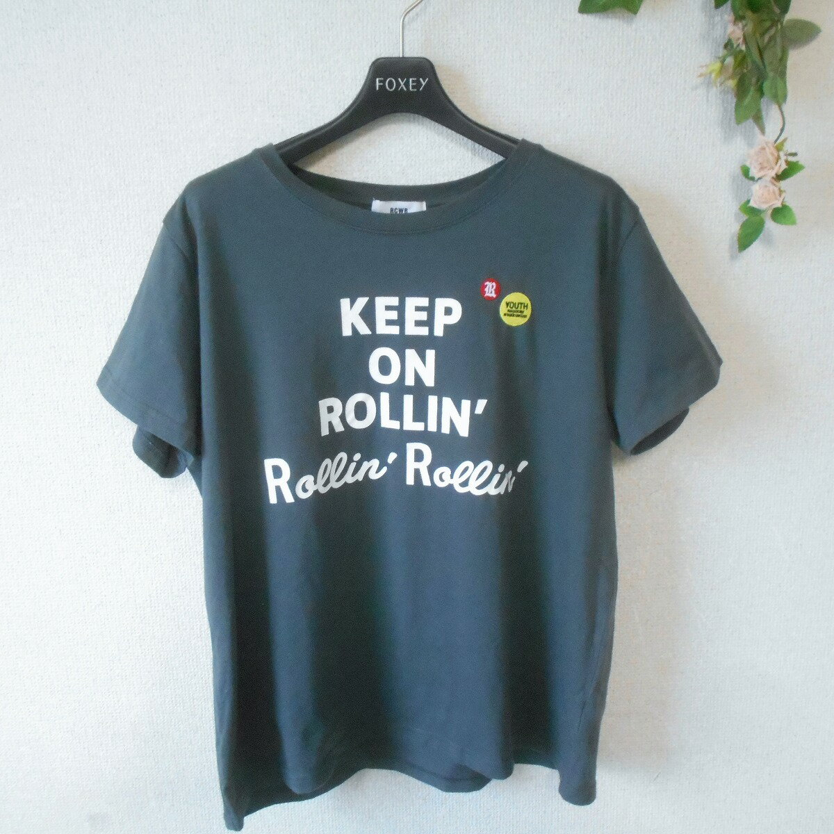 商品情報商品説明ご不明な点はご遠慮なくお問い合わせください。コンディション【状態】USED品です。普通に使用してできる使用感はあるとお考えください。目立ったシミ、キズ、汚れは見られません。まだまだ十分に使用していただける状態です。素材【素材...