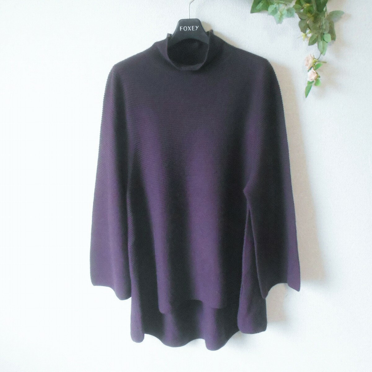 商品情報商品説明リッシュユーのレディース用セーターになります。お色はあずき色で秋冬を中心に着ていただけるお品です。身幅の広いとっても素敵なデザインです。ご不明な点はご遠慮なくお問い合わせください。コンディション【状態】USED品です。普通に...