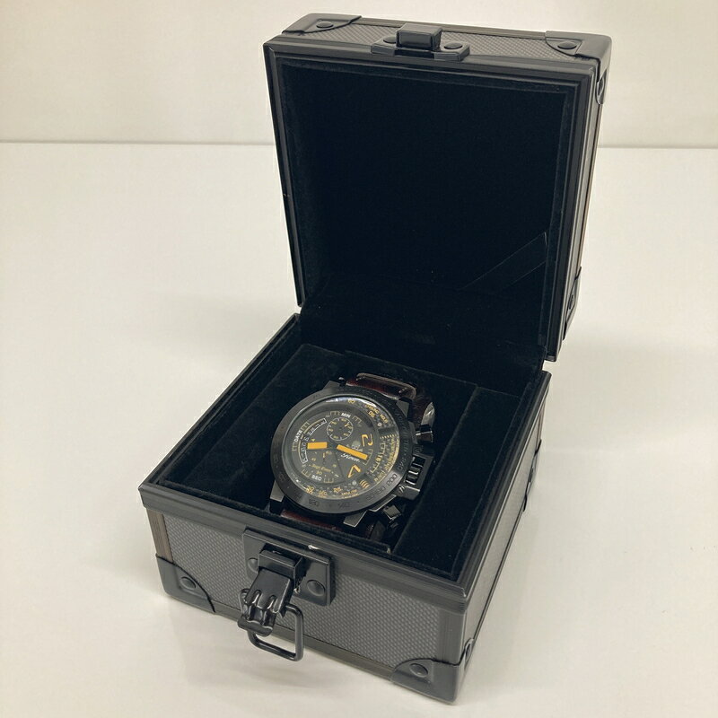 商品概要 管理番号2100200000312075 性別メンズ 状態ランクC 品質 / 内容 C.中古品につき使用感、多少の汚れ・ダメージ等がございます。 使用に伴う小傷、スレ、汚れ(付属品含む)、クスミ等見られます。状態は画像にてご確認下...