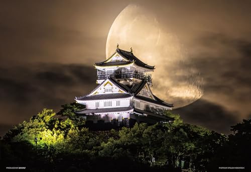 -/-/300-136・日本の美しい景色とお城を楽しもう！・金華山の頂上に浮かぶ月と岐阜城の幻想的な瞬間商品紹介 日本の美しい景色とお城を楽しもう！！(岐阜県 岐阜城） 通常の300ピースパッケージよりも小さくなっております。外国の方への手...