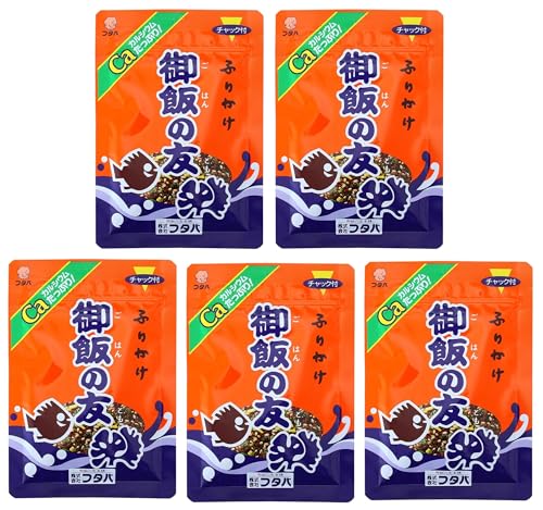 -/5/-・ふりかけの元祖といわれるカルシウムたっぷりのふりかけです。・原材料:いりこ(国内製造)、白ごま、しょうゆ、砂糖、食塩、のり、発酵調味料、青のり、乳糖、小麦胚芽、たんぱく加水分解物、でん粉、卵黄粉、刻み昆布(昆布、醸造酢)、酵母エ...