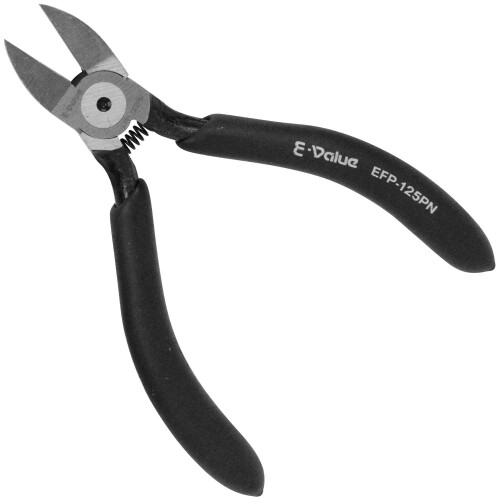 イーバリュー(E-Value) プラスチックニッパー バネ付 125mm EFP-125PN 用途:プラスチックの切断 切断能力:樹脂・直径2.0mm 全長:125mm 仕様:バネ付き 材質:炭素工具鋼S55C シャープな切れ味のプラスチッ...