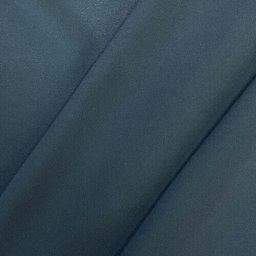タカギ繊維 Panami 一越ちりめん カットクロス 約70×50cm Col.C37 納戸 サイズ:約70cm×50cm 品質:レーヨン100% 1枚入り 日本製 普通のちりめんとは違い、表面のシボが少し弱く、生地にハリがしっかりとありま...