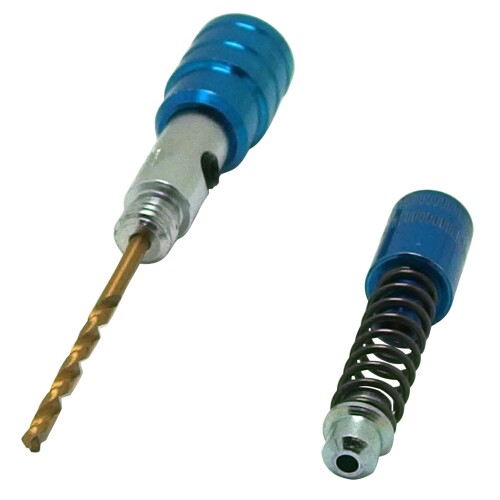OMSORG 2ウェイセンターガイドドリル W-2.8 (丁番用) 全長:95mm 下穴径:2.5mm 仕様:意匠登録済 キリ部:ハイス鋼 簡単にセンターに下穴があきますので、ビスがきれいに収まる 【用途】 丁番など、金具取付時の下穴加工 ...