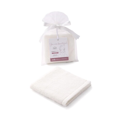 タオル美術館(Towel Museum) cococi beauty アリサ お顔専用タオル アイボリー パッケージ入 ふんわり やわらか 24-5471100 約34×34cm ふわり、お肌を包み込む。お顔専用タオルができました。 肌に直...