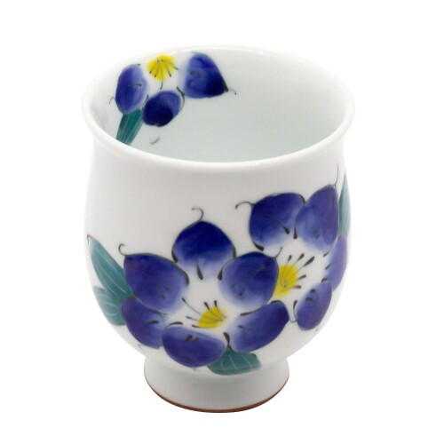 波佐見焼 松幸陶芸 湯呑 190ml 花百合 青 日本製 477840 商品サイズ:約7×7×8.5cm 商品重量:0.123kg 容量:約190ml 素材:磁器 生産国:日本 波佐見焼は長崎県東彼杵郡波佐見町で焼かれる陶磁器のこと。隣接す...