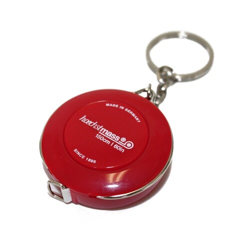 KDT Japan ヘキストマス メジャーキーホルダー付 PICCO レッド 1.5メートル 120254 【サイズ】直径4.3×厚さ1.4×キーホルダー6.5cm 【材質】ABS樹脂 合金 【長さ】150cm 【生産国】ドイツ 【機能】ワ...