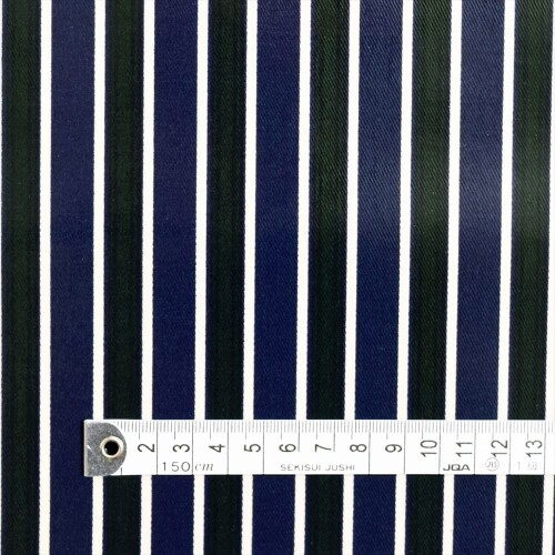 COLORFUL TEXTILE MARKET ブリティッシュストライプ・フォレスト ラミネート(厚み0.2mm)生地 110cmx100cmD0266A10 洗濯により若干の色落ちや、多少の縮みが発生する場合があります。 お客様のモニター...