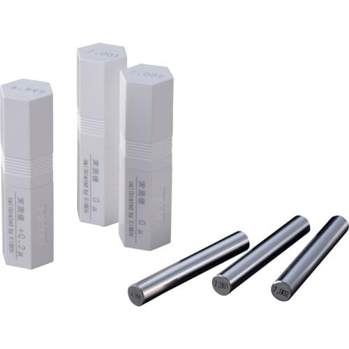 アイゼン マスターピンゲージ0級EP 7．315 EP-7.315 外径許容差±0.5μm真円度・直径不同0.3μm表面粗さ0.05μmRa ■高精度マスタとしても使用可能なピンゲージです。 ■ケースに外径実測値データがついています。 商品...