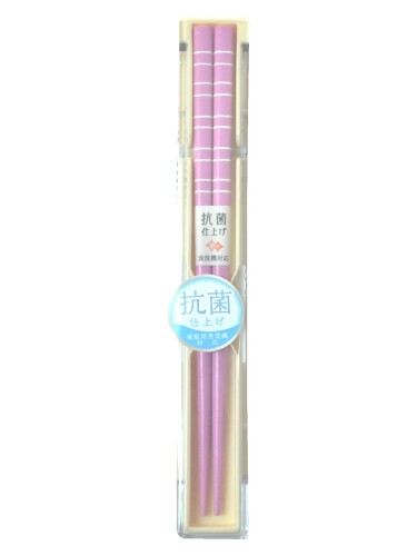 アオバ 箸＆ケース Kid's 抗菌ペアセット ピース パステルピンク 18cm 食洗機対応 箸箱に箸を入れた時、箸先がしっかり固定されているので、カチカチ音がなりません。 サイズ:長さ約18cm 素材:天然木 生産国:日本 食洗機対応 お...