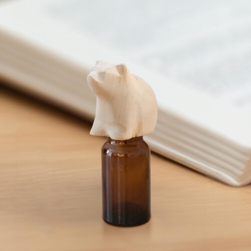 - 精油瓶付き アロマキャップ 天然木 水不要 気化式 アロマディフューザー 10ml アニマル パーソナルスペース ベアー クマ Bear ?『火も水も電気も使わないお手軽アロマ』付属の精油瓶にお好みのエッセンシャルオイルを入れるか、お手...