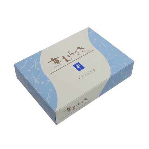Tokai Seiro's 東海製蝋 ろうそく 華むらさき 4号 大箱 42本 151-14 原産国 : 日本 原材料 : パラフィンワックス 内容量 : 約42本 商品サイズ (幅X奥行X高さ) : 1.4×14(直径×長さ) 点火すると...