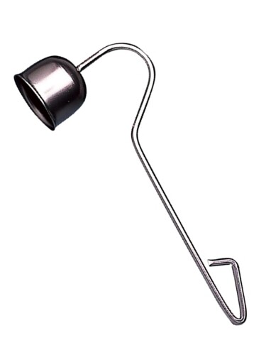仏具のマルエス(Maruesu) 仏壇用ローソク消し 商品サイズ (幅×奥行×高さ) :70×30×190 原産国:日本 内容量:1個 商品紹介 「仏壇用ローソク消し」は、ローソクの火消し(仏具)です。 原材料 ■成分 アルミニウム 商品コ...
