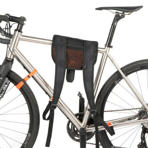 (Restrap) 自転車マウント、アクセサリー RS HBH STD BLK HIKE A BIKE HARNESS 重量: 235g サイズ: 270mm×70mm(格納時) 説明 険しい山道で自転車を簡単に担げるストラップ 自転車にの...