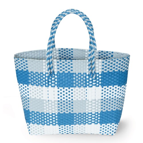 (ラクラス) メルカドバッグ 洗える トートバッグ 編み込み ブルー 洗える:水に強く、汚れても丸洗い可能でお手入れ簡単、日常使いからビーチバッグ・アウトドアバッグにも サイズ:幅44cm×高さ31cm×マチ13cm、持ち手高さ約18cm、...