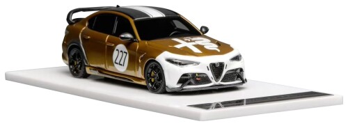フリースタイル (FREESTYLE) MOTORHELIX 1/64 アルファロメオ ジュリア GTAm Ocra GT Gold 完成品 MH64009OG アルファロメオ Giulia GTAm を忠実に再現した精密モデル。 滑らかな...