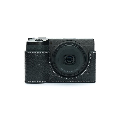 TP Original RICOH GRIV 用 ボディーハーフケース ブラック RICOH GR IV用、レザーボディーハーフケース。 ケースを装着したままバッテリー交換、ケーブル接続、液晶画面の可動が可能です ケースを装着したまま三脚・...