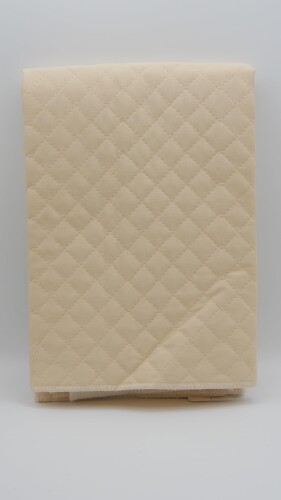 NASKA キルト 生地 シーチング 無地 キルト 50cm カット (サイズ約105cm幅×50cm) Col, 2 ベージュ 500KC 素材:表生地・裏生地 (綿100%)・中綿 (ポリエステル100%) サイズ:約 105cm幅×5...