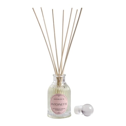 マチルドエム(Mathilde M.) フレグランスディフューザー/ディフューザー 香り:アントワネット 90ml 881061 サイズ:直径5.5×H13cm 重量:252g、内容量:90ml 香り:アントワネット 原材料:エタノール、香...