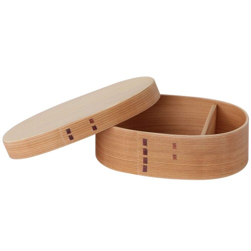 中茂国際(Nakashige International) 弁当箱 ナチュラル 18×12×7.5 BDH1711T 商品サイズ(cm):幅約17×奥行約11×高さ約5.8 材質:柳杉 木の温かなぬくもりを感じる木製ランチボックスです。 日...