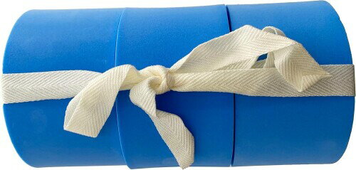 スイムヘルパー ブルー NEW 239 素材 : EVA発泡 幅7.7×直径13.2cm/1個 重量 : (約)100g 腰につけて使用する水泳練習用器具。 商品コード20080670053商品名スイムヘルパー ブルー NEW 239カラー...