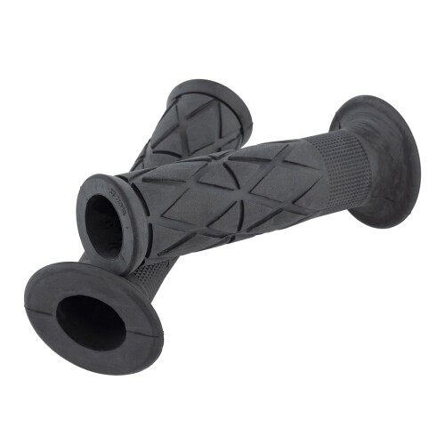 キジマ(Kijima) バイクパーツ グリップ スパイラル ラバー製 119mm [ファイ]22.2mm 貫通タイプ 汎用ブラック 201-6449 全長:119mm 最大径:31mm 重量:117.93 g 梱包サイズ: 16 x 9.1...